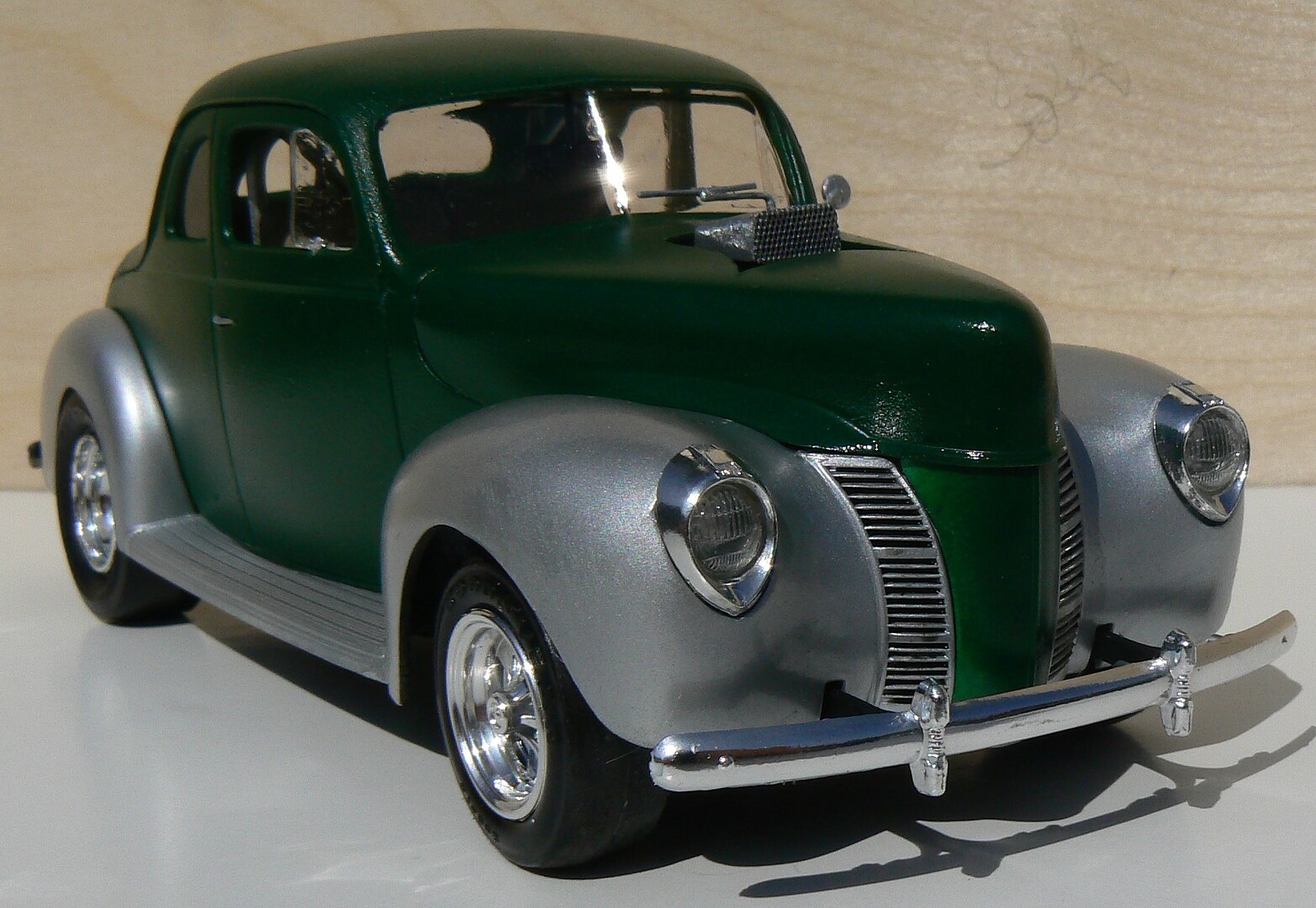 1940 Ford Coupe 2T -- Plastic Model Car Kit -- 1/25 Scale -- #1141m ...