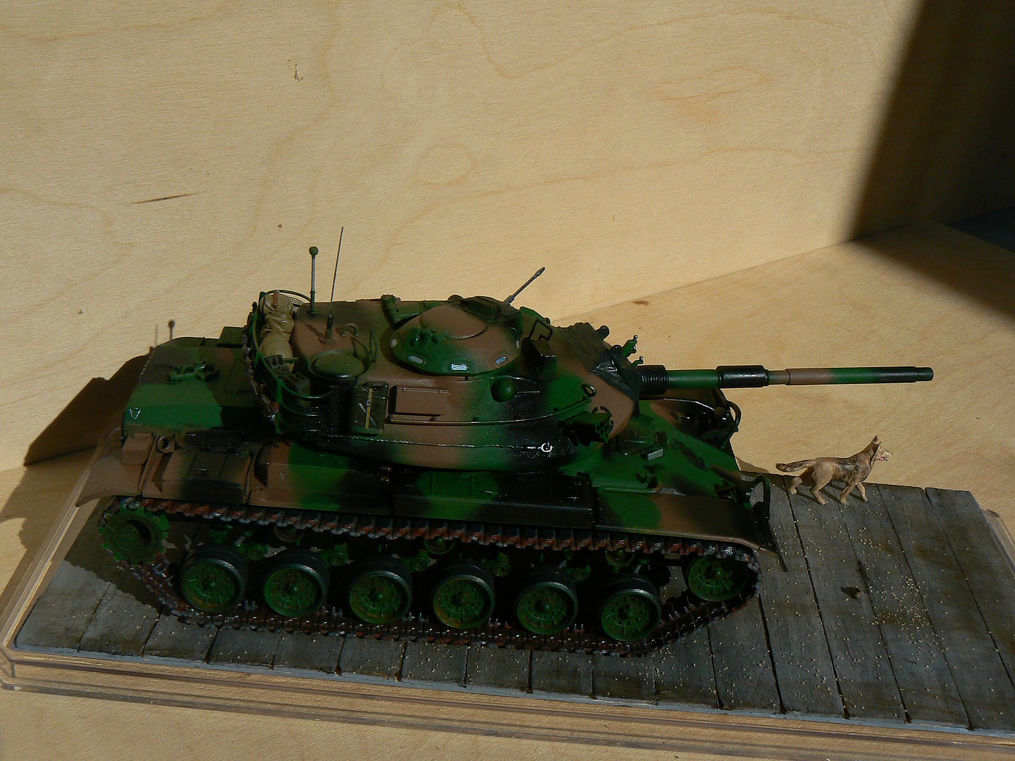 M60A-3 MEDIUM BATTLE TANK pictures by smewald ( riverside CA )