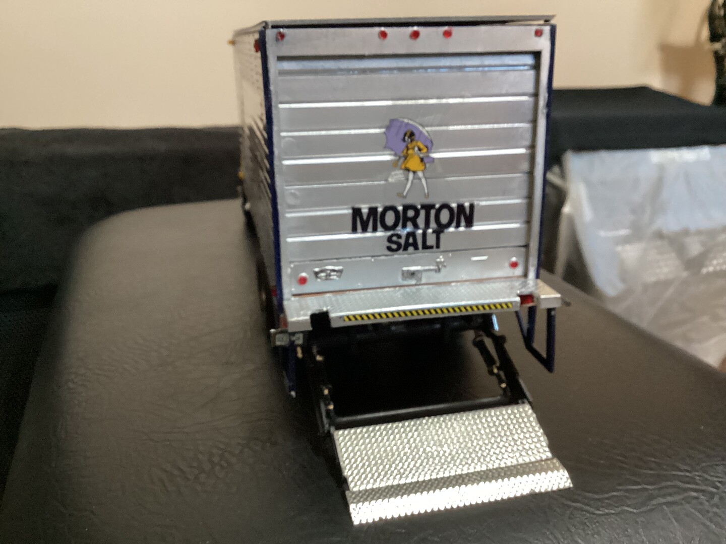 Morton Salt Ford Louisville Short Hauler -- Plastic Model Truck Vehicle ...