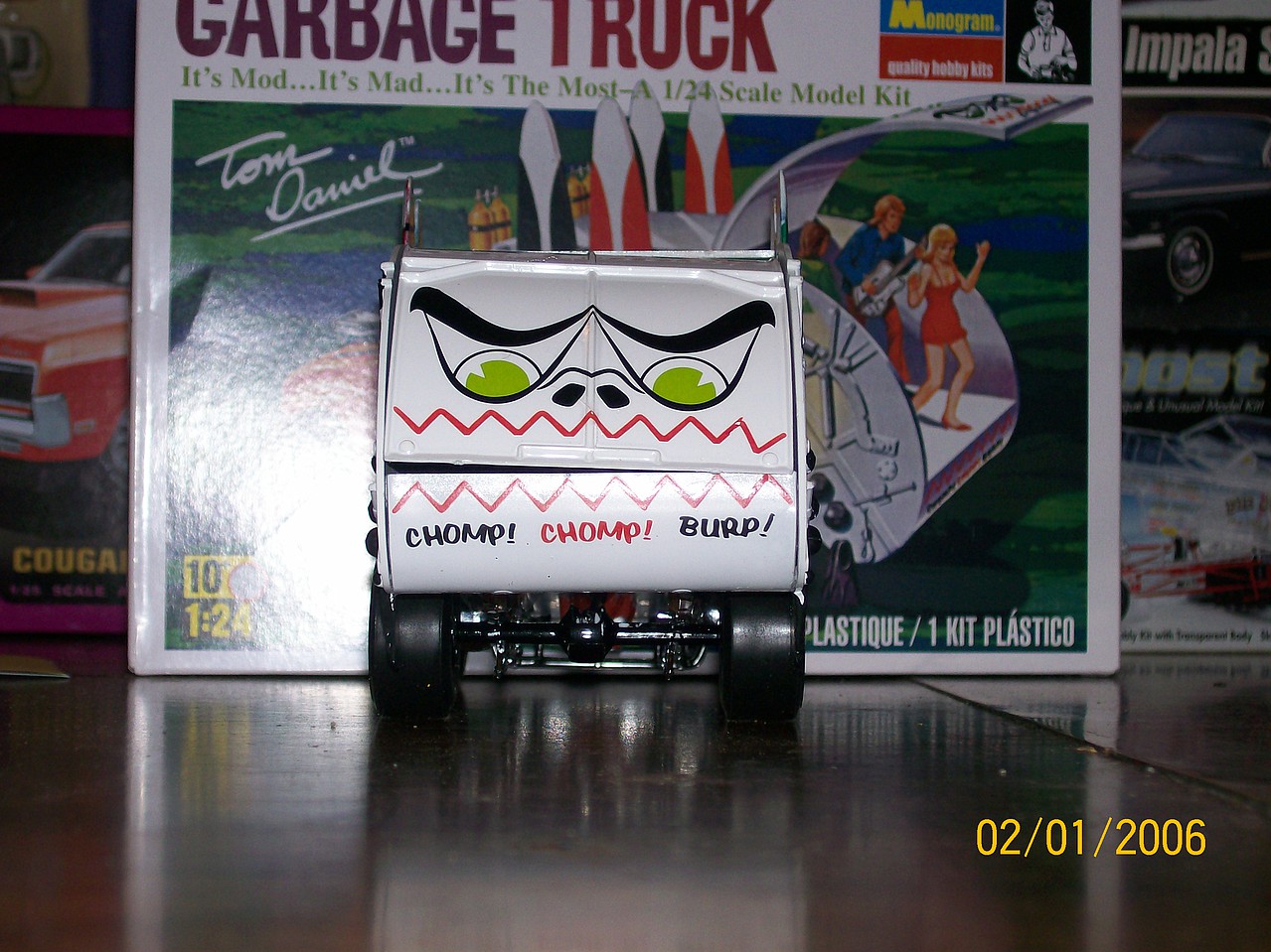 Garbage Truck -- Plastic Model Truck Kit -- 1/24 Scale -- #854198 ...