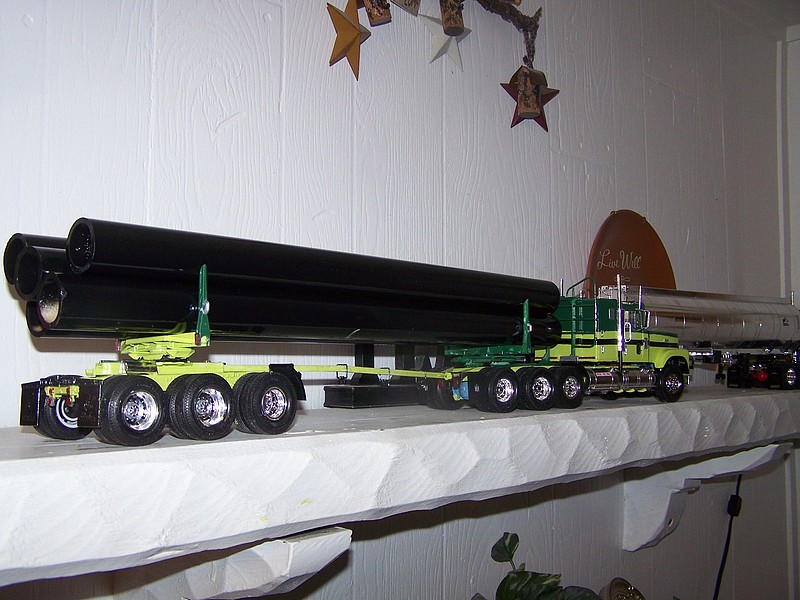Peerless Roadrunner Logging Trailer -- Plastic Model Truck Kit -- 1/25 ...