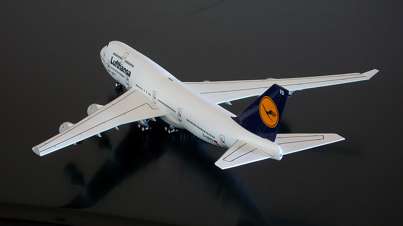 Boeing 747-400 -- Plastic Model Airplane Kit -- 1/144 Scale -- #04219 ...