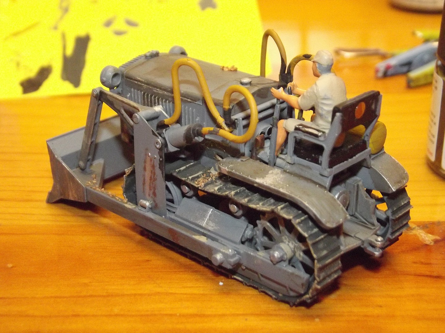 Komatsu G40 Bulldozer Japanese Navy -- Plastic Model Military Vehicle ...