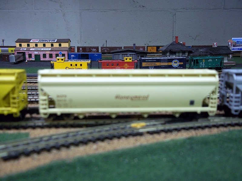 Gallery Pictures Atlas N Modern ACF 4-Bay Centerflow Covered Hopper ...