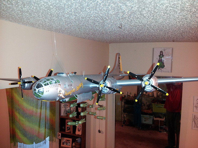 Monogram B29 Superfortress Aircraft -- Plastic Model Airplane Kit -- 1/ ...