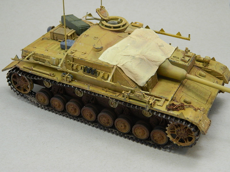 Sd.Kfz.167 Stug.IV Mid Production -- Plastic Model Tank Kit -- 1/35 ...