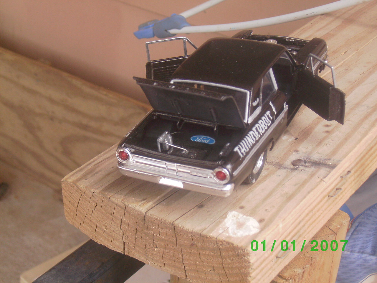 1964 Ford Fairlane Thunderbolt -- Plastic Model Car Kit -- 1/25 Scale ...