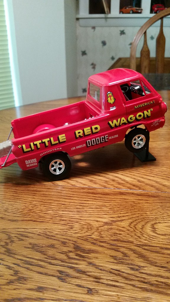 Little Red Wagon -- Plastic Model Truck Kit -- 1/25 Scale -- #hl115-12 ...