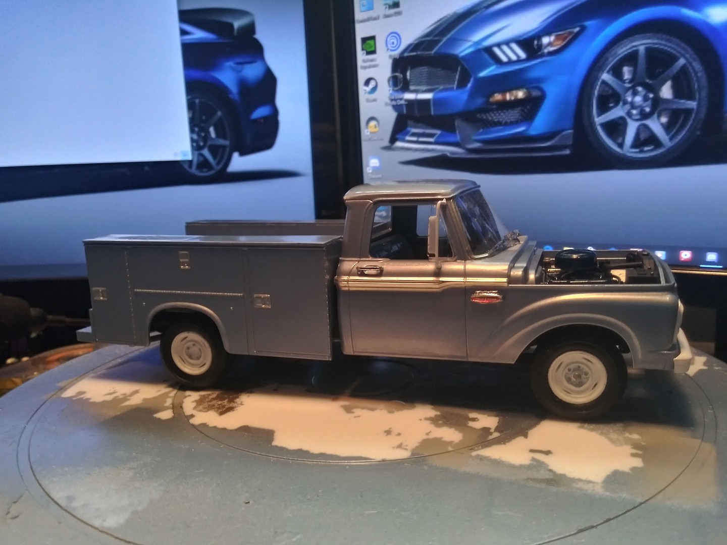 1965 Ford F-100 utility Truck -- Plastic Model Truck Vehicle Kit -- 1/ ...