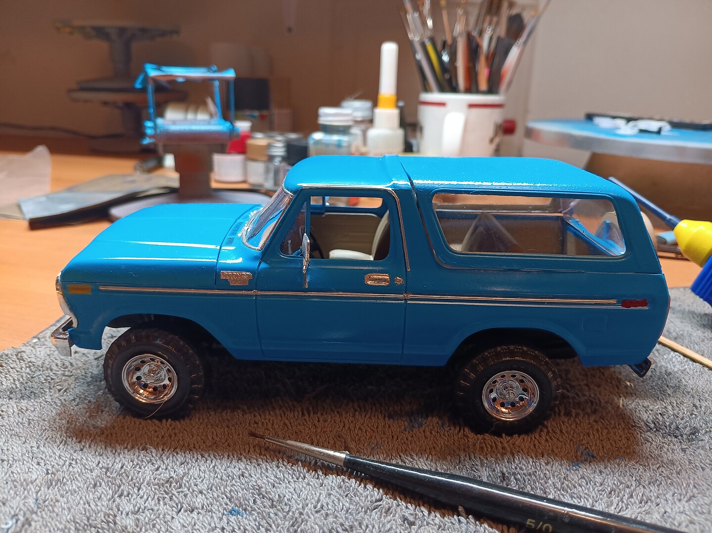Wild Hoss 1978 Ford Bronco -- Plastic Model Truck Vehicle Kit -- 1/25 Scale -- #1304 pictures by ...