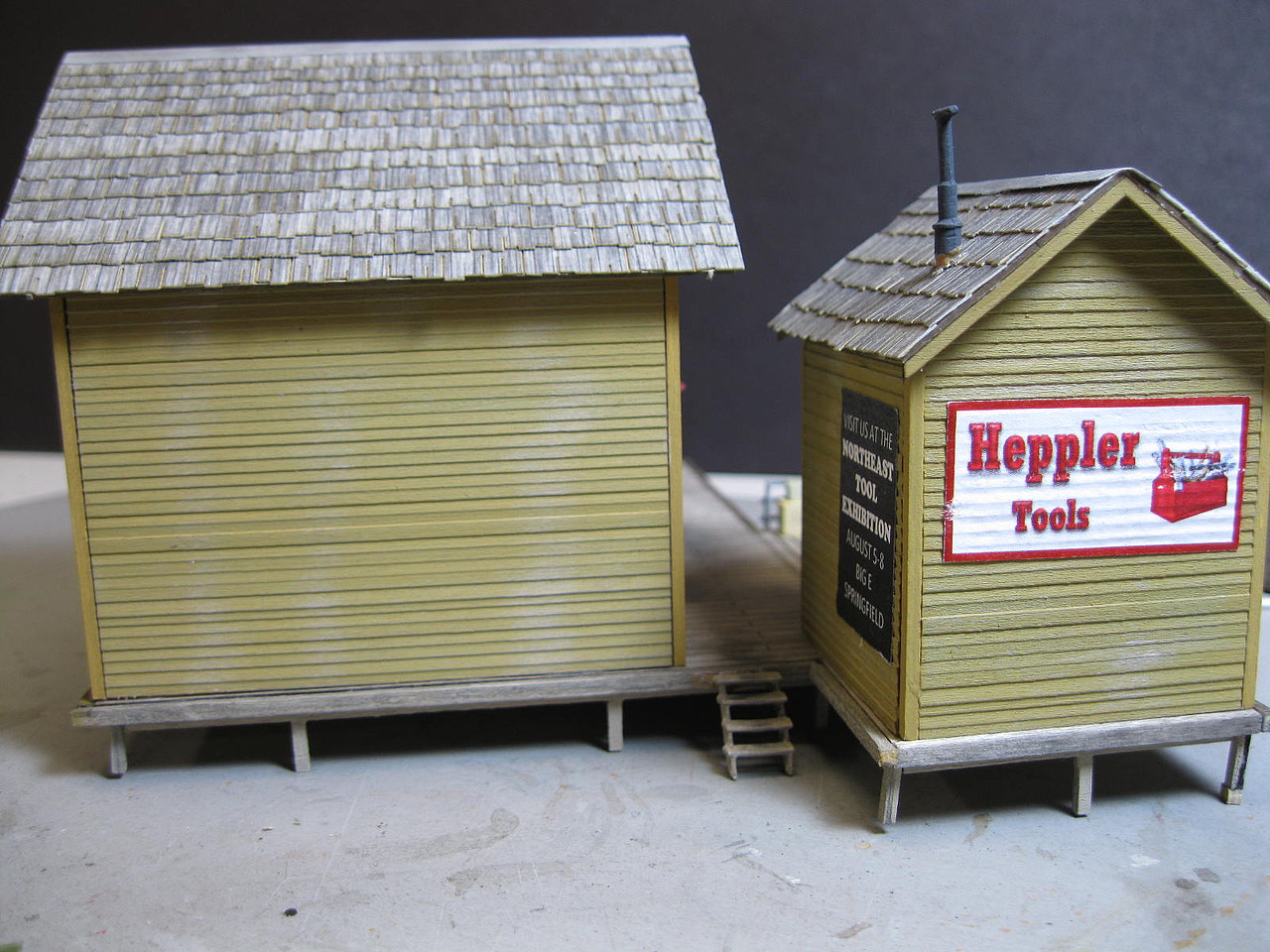 Oakleaf Shipping & Storage - Kit -- HO Scale Model Railroad Building ...
