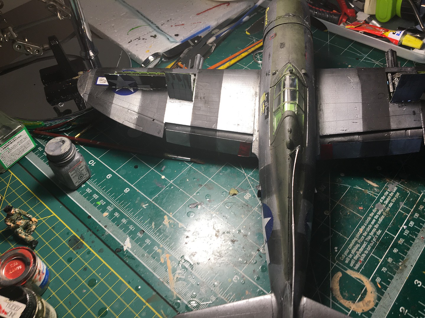 P-47D Razorback Fighter Aircraft -- Plastic Model Airplane Kit -- 1/32 ...