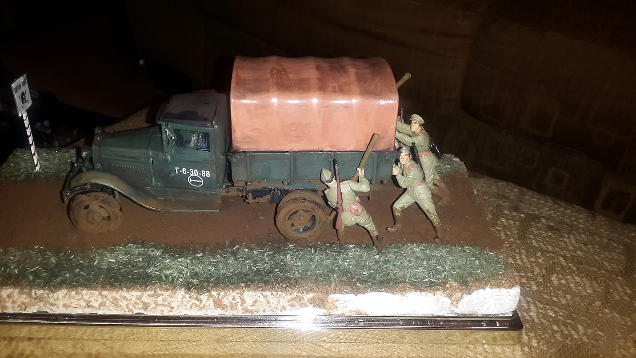 WWII Soviet Light Truck GAZ-AA -- 1/35 Scale Plastic Model Military ...