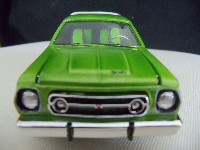 1976 AMC Gremlin -- Plastic Model Car Kit -- 1/25 Scale -- #690 ...