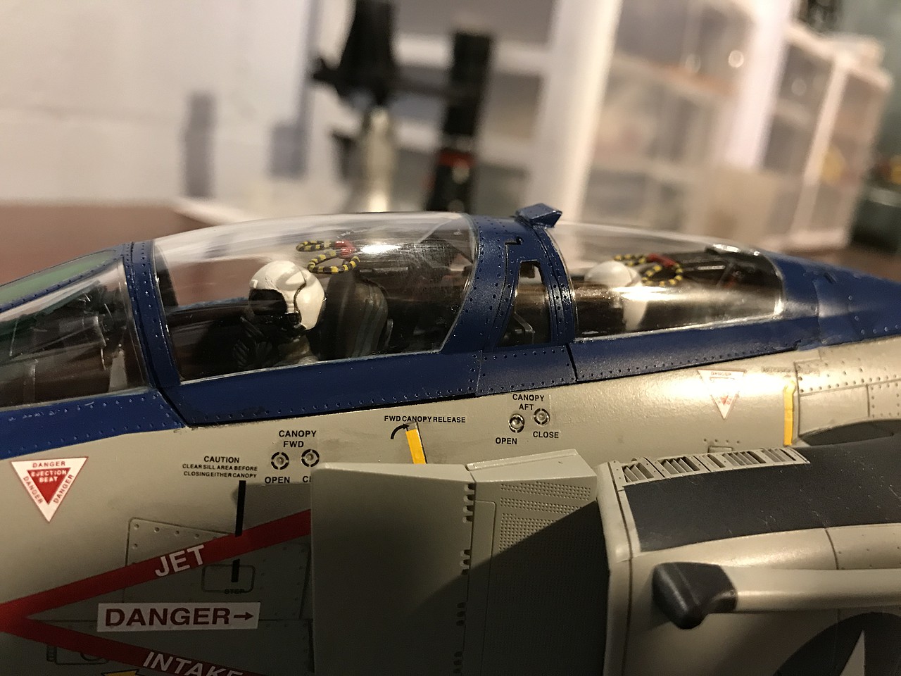 F4J Phantom II Fighter Jet Aircraft -- Plastic Model Airplane Kit -- 1/ ...