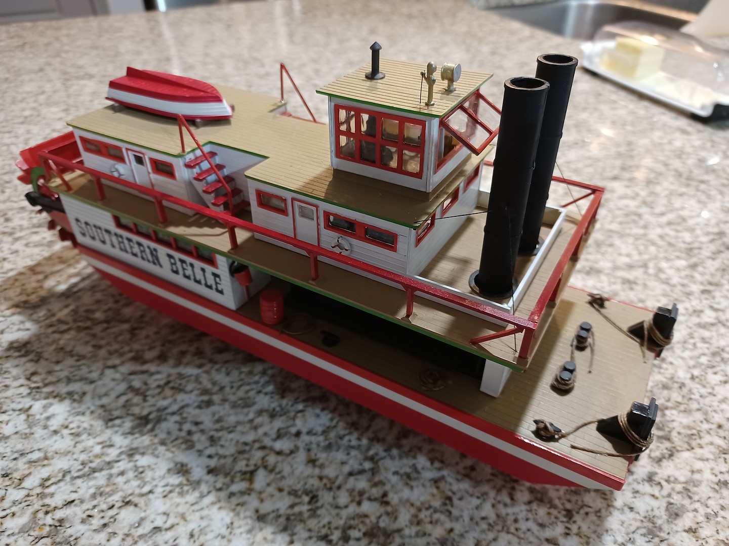 SOUTHERN BELLE River Boat -- Plastic Model Ship Kit -- 1/64 Scale ...