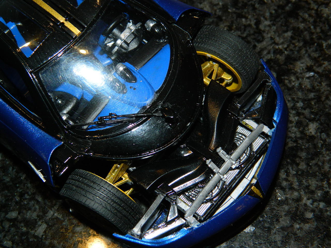 Pagani Huayra Italian 2-Door Sports Car (New Tool) -- Plastic Model Car ...