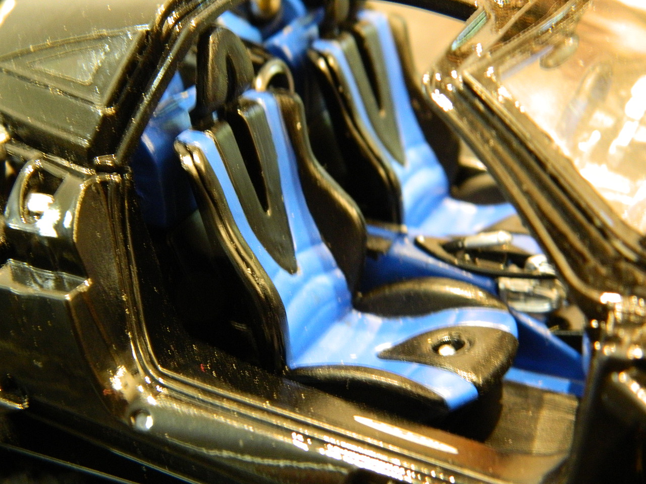 Pagani Huayra Italian 2-Door Sports Car (New Tool) -- Plastic Model Car ...