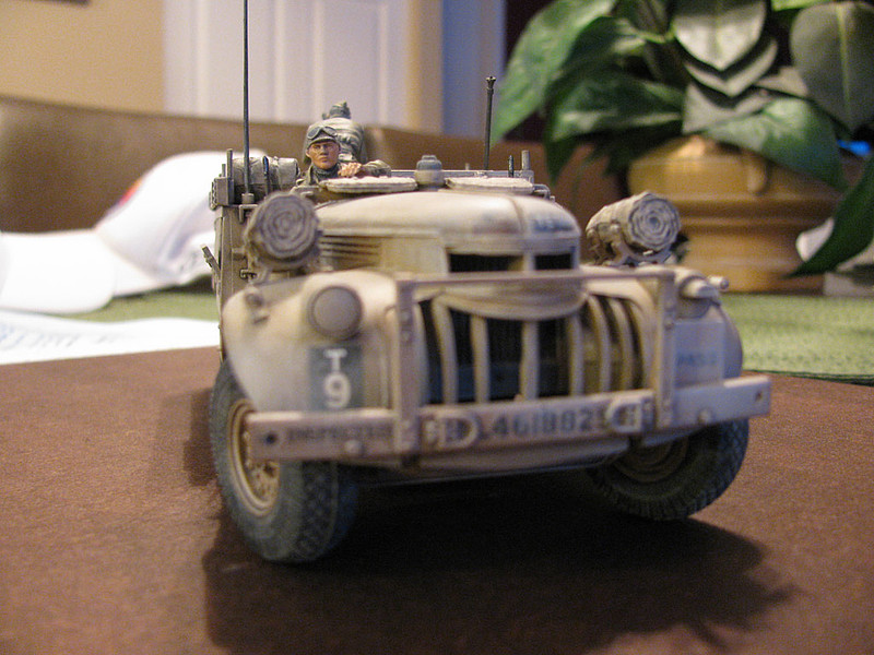 British L.R.D.G. Command Car w/Breda 20mm -- Plastic Model Military Kit ...