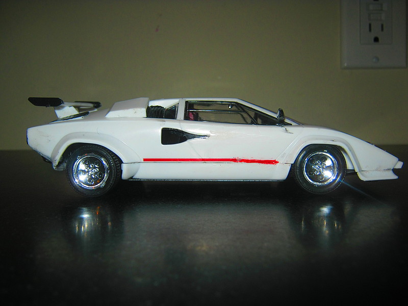 Lamborghini Countach -- Plastic Model Car Kit -- 1/24 Scale -- #854948 ...