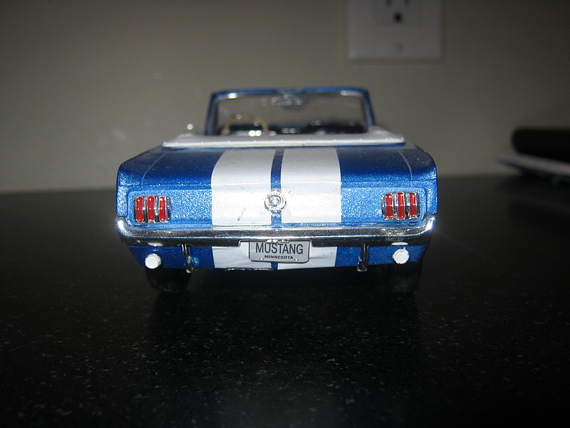 1964 Mustang Convertible -- Plastic Model Car Kit -- 1/24 Scale ...