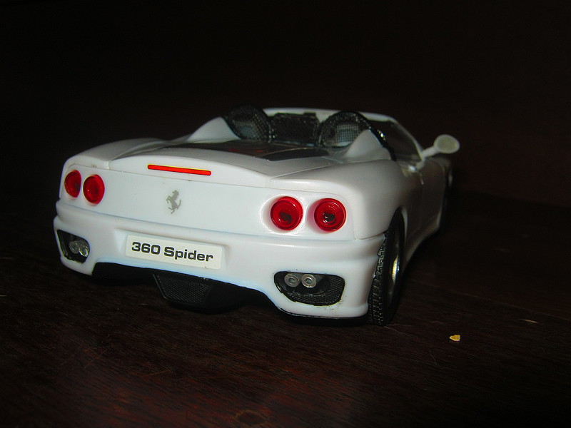 Ferrari 360 Modena -- Plastic Model Car Kit -- 1/24 Scale -- #852365 ...