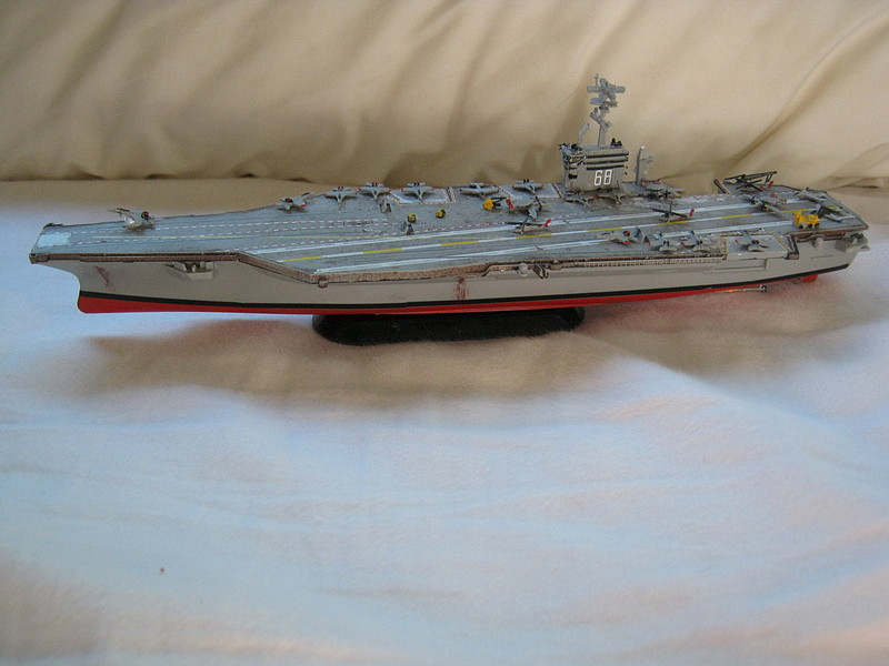 USS Nimitz CVN-68 -- Plastic Model Military Ship Kit -- 1/1200 Scale ...