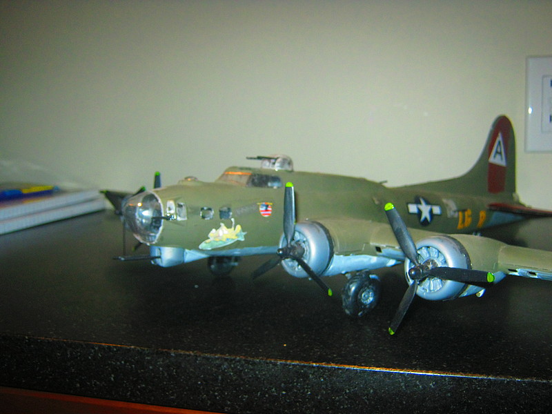 B-17G Flying Fortress -- Plastic Model Airplane Kit -- 1/48 Scale ...