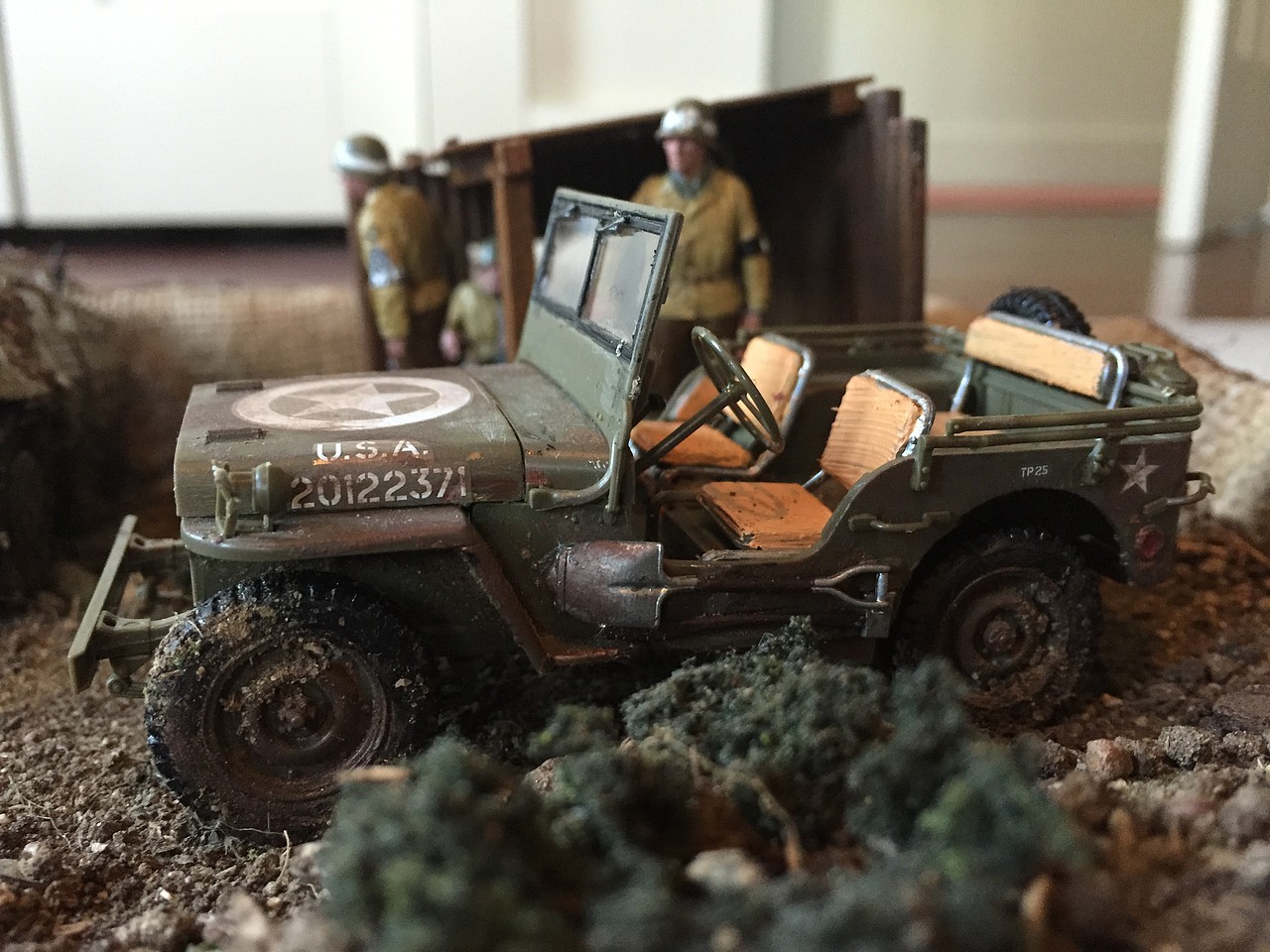 US Willys MB Jeep -- Plastic Model Military Vehicle Kit -- 1/35 Scale ...