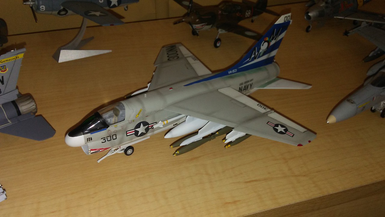 A7A Corsair II Aircraft -- Plastic Model Airplane Kit -- 1/72 Scale ...