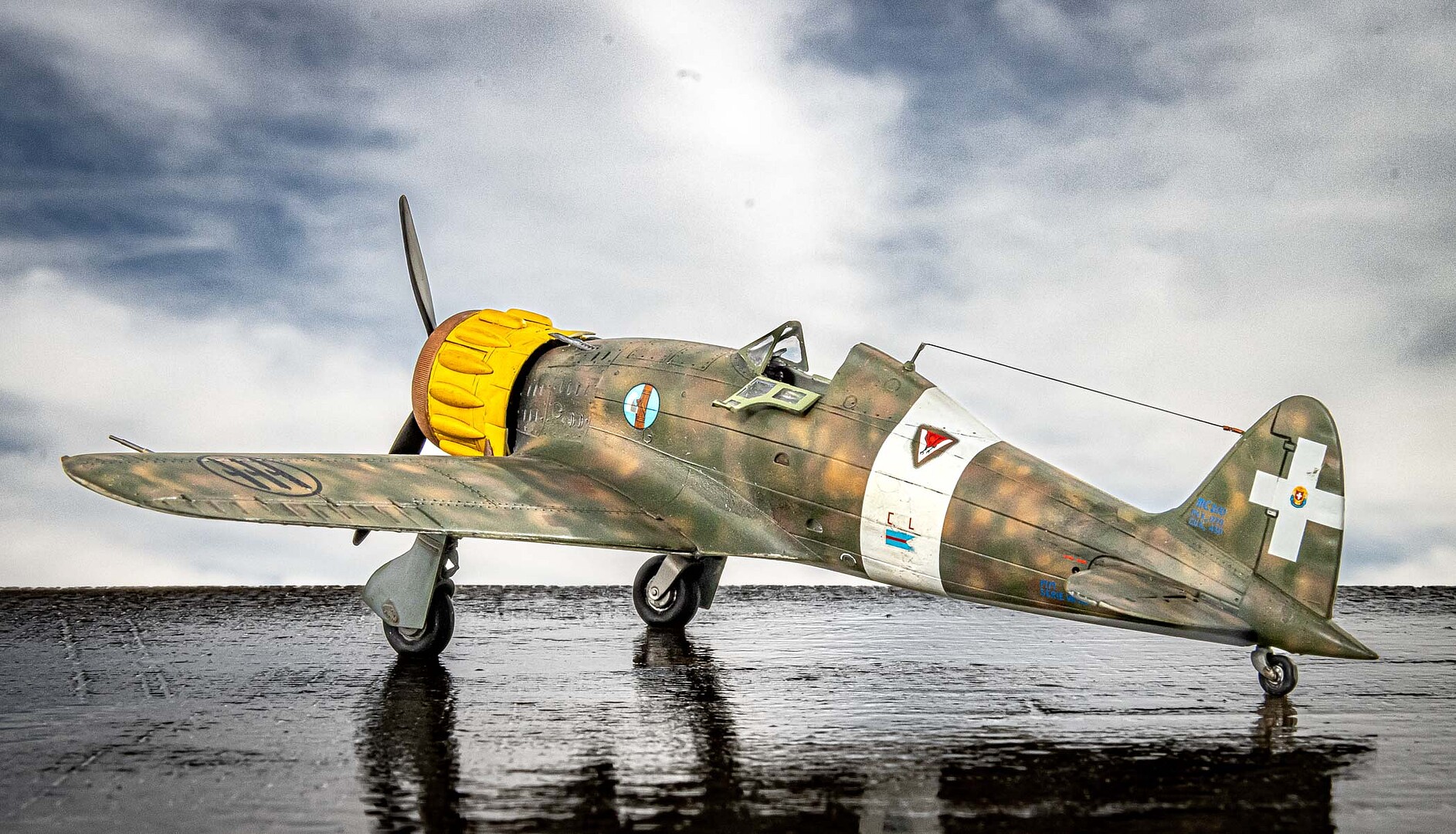 MC 200 SAETTA -- Plastic Model Airplane Kit -- 1/48 Scale -- #552815 ...