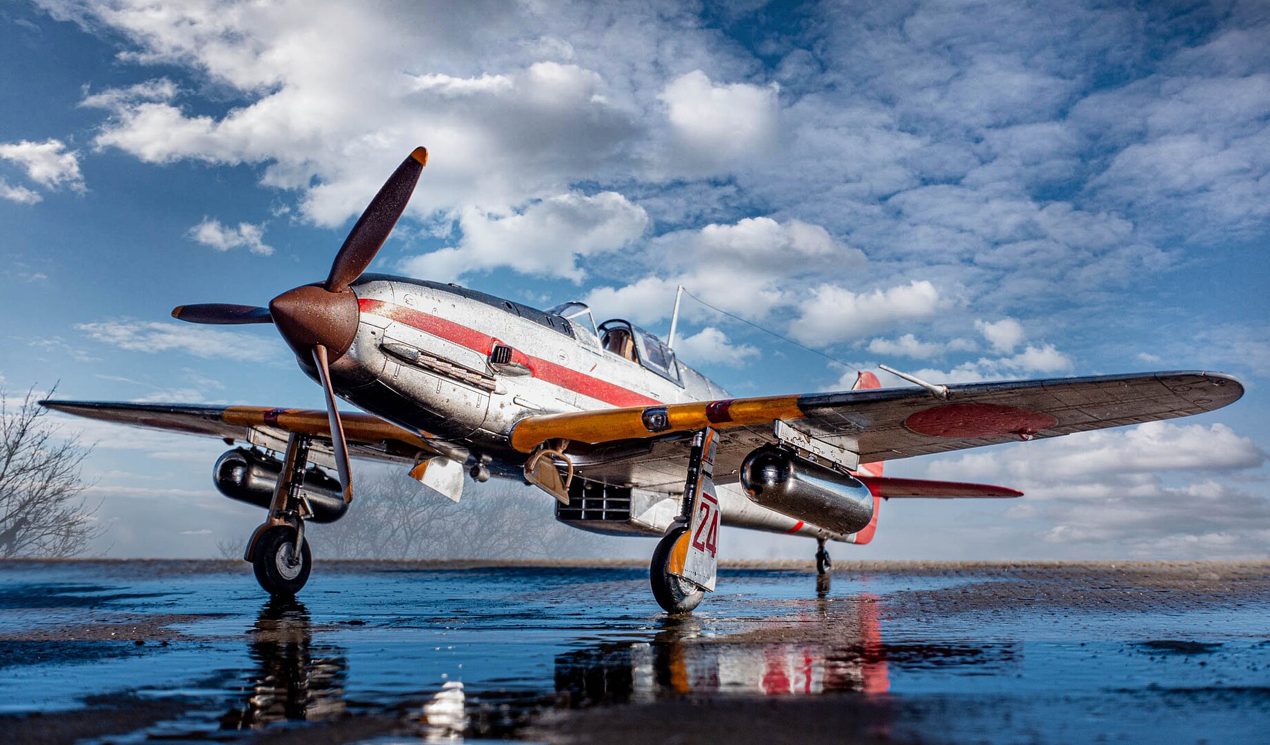 Kawasaki Ki-61-Id Hien w/4x4 Kurogan -- Plastic Model Airplane Kit -- 1 ...