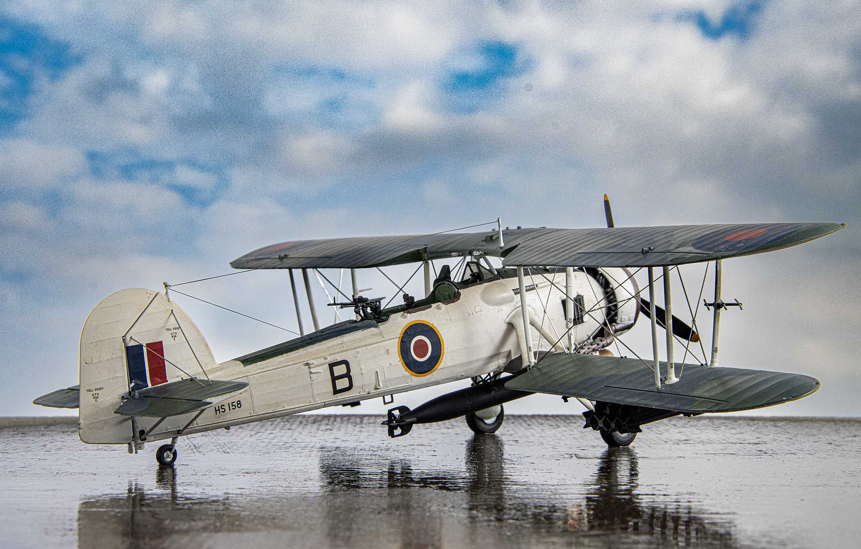 Fairey Swordfish Mk.II Torpedo Bomber Aircraft -- Plastic Model ...