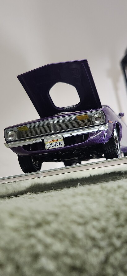 1970 Plymouth Hemi Cuda 2'n1 -- Plastic Model Car Kit -- 1/25 Scale ...