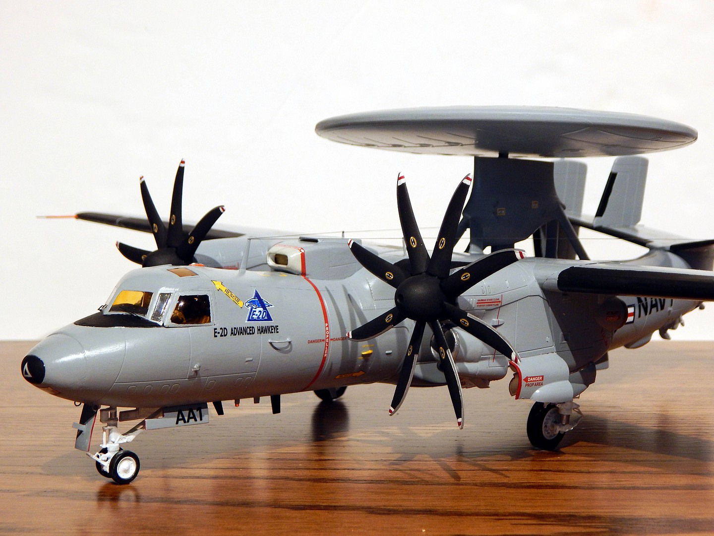 Gallery Pictures Kinetic-Model E-2C Hawkeye USN Plastic Model Airplane ...