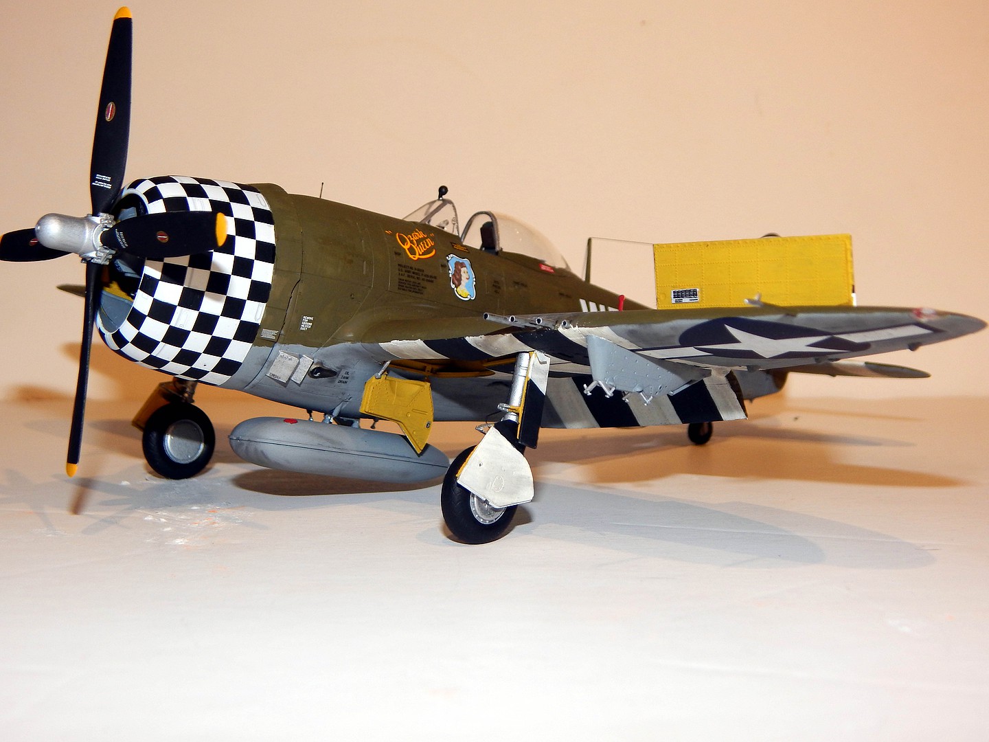 P-47D Bubbletop Fighter Aircraft WWII -- Plastic Model Airplane Kit ...