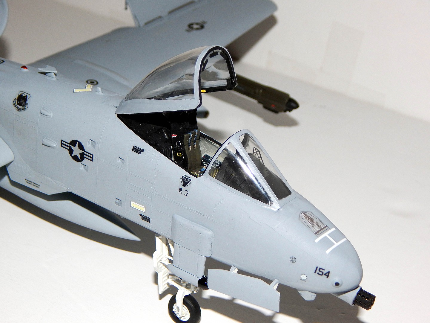 A-10 Warthog -- Plastic Model Airplane Kit -- 1/48 Scale -- #855521 ...