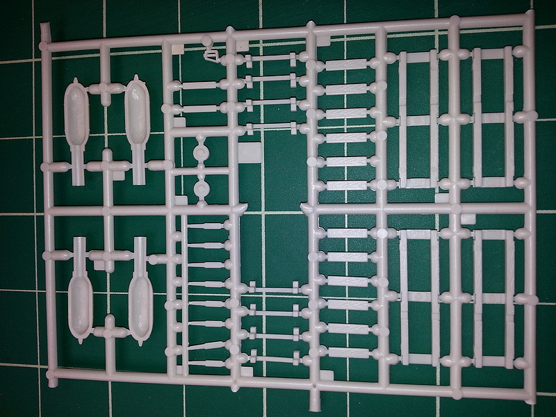 UE(F) Swg 40/28cm Self-Propelled Mobile Rocket Launcher -- Plastic ...