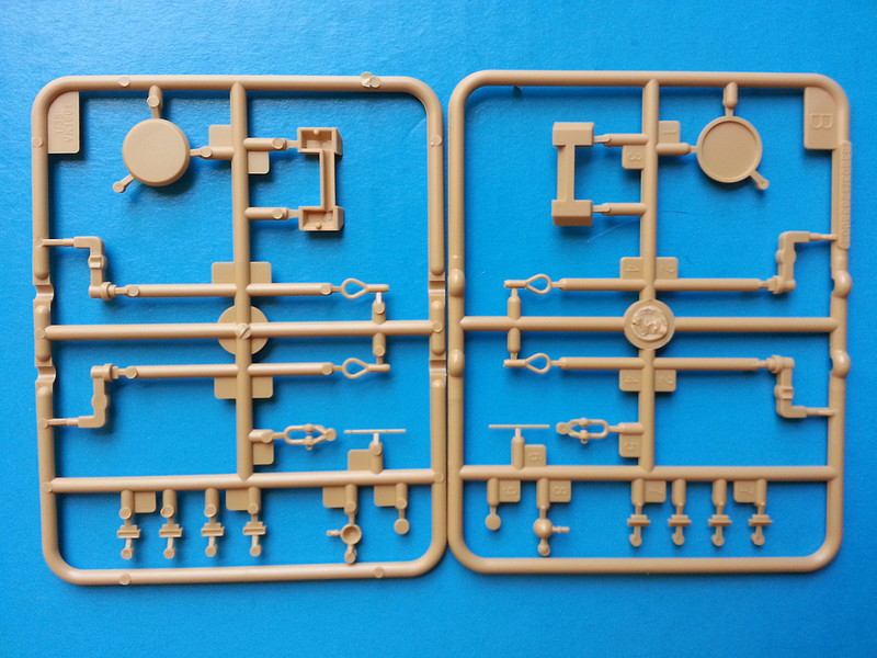 German PZ.KPFW.II AUSF. J VK1601 Tank -- Plastic Model Military Vehicle ...