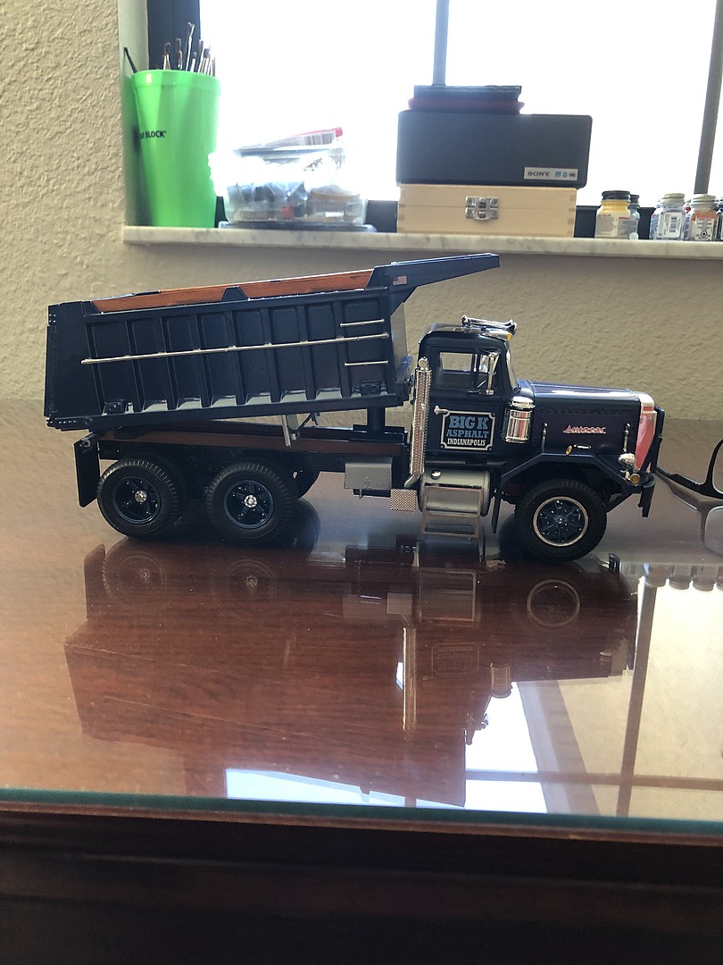 Autocar Dump Truck -- Plastic Model Truck Kit -- 1/25 Scale -- #1150 ...