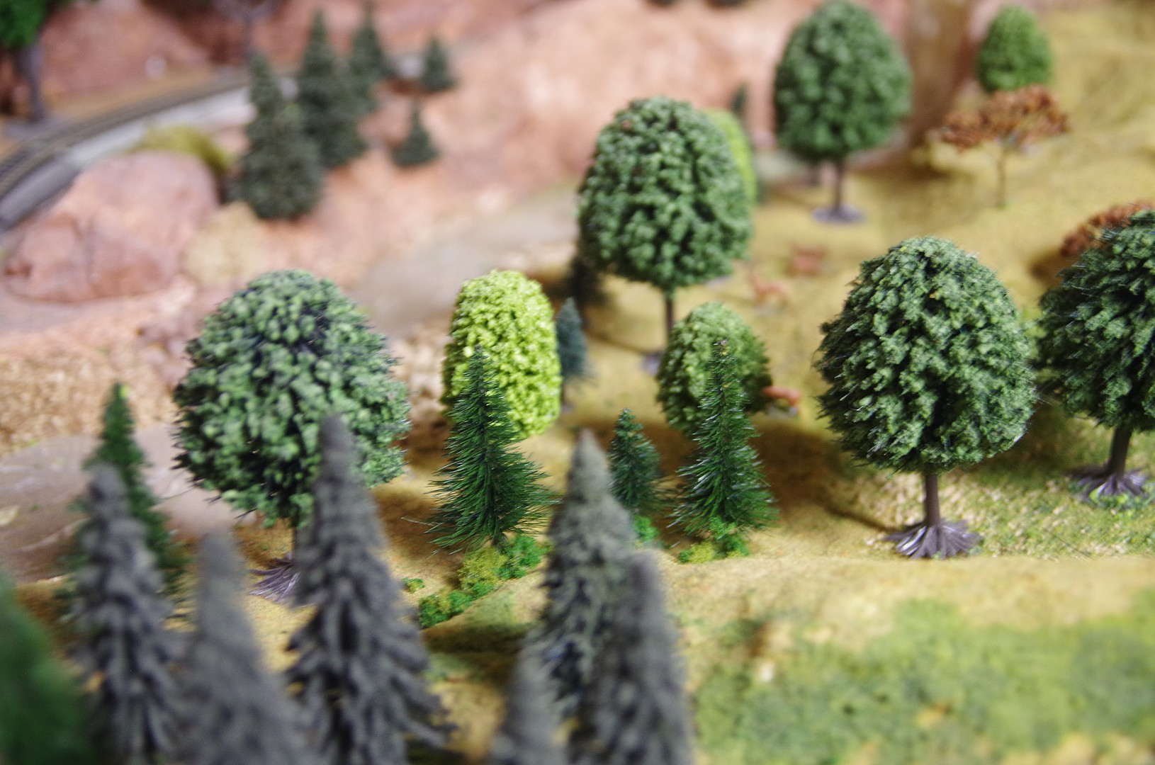 Mixed Forest Trees - pkg(50) -- N Scale Model Railroad Tree -- #6591 ...