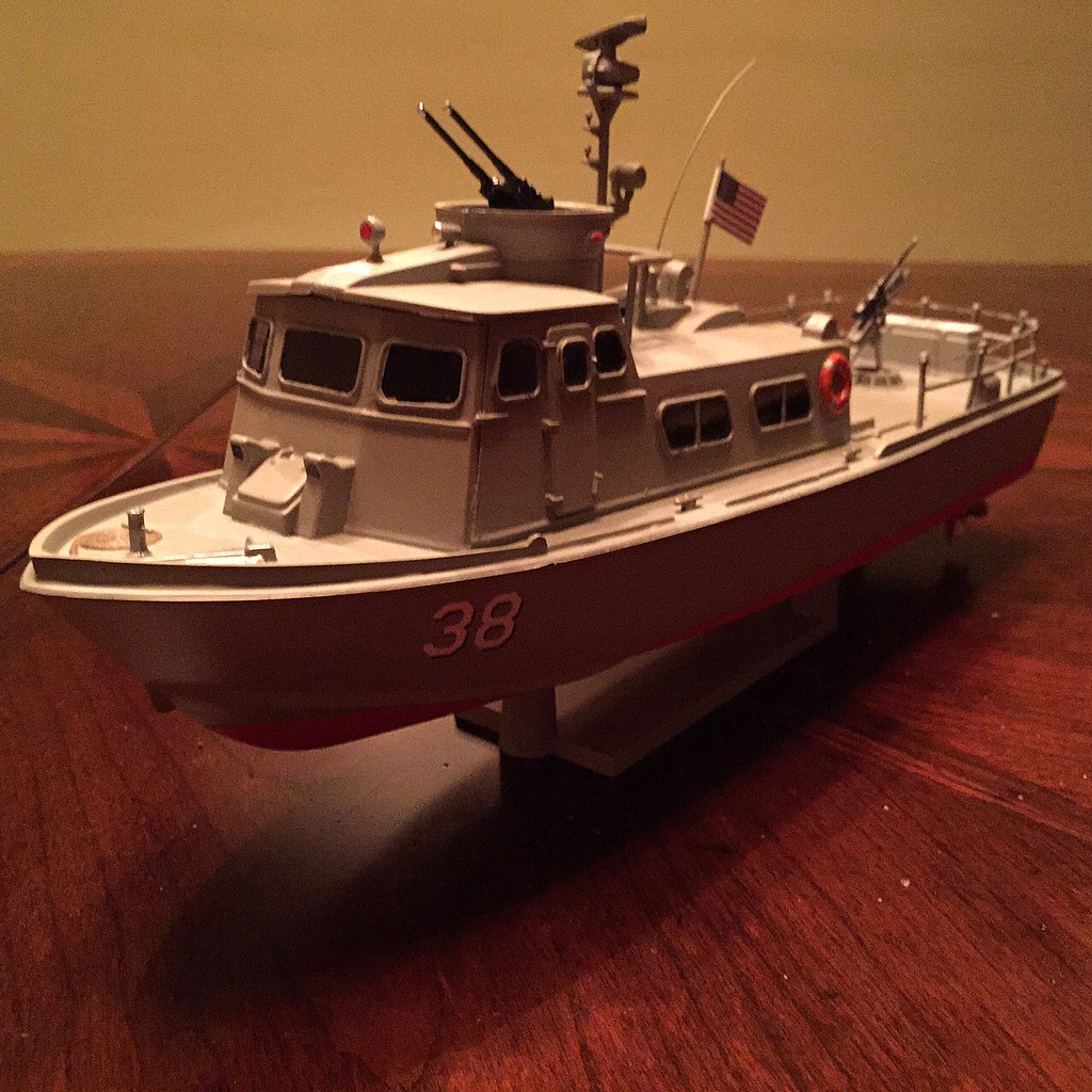 US Navy Swift Boat (PCF) -- Plastic Model Military Ship Kit -- 1/48 ...