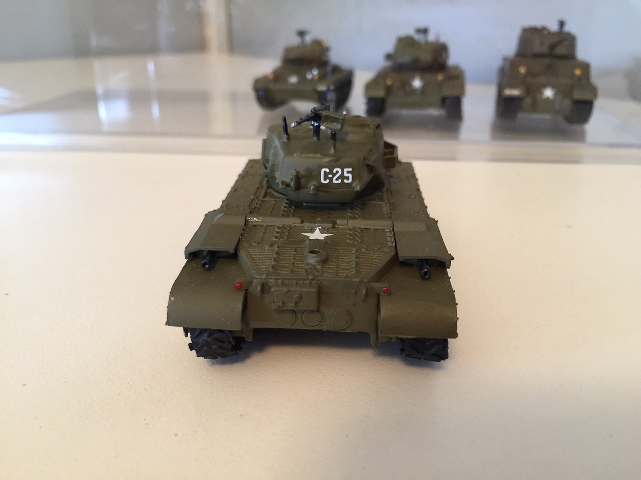 US M46 Patton Medium Tank -- Plastic Model Military Vehicle Kit -- 1/72 ...