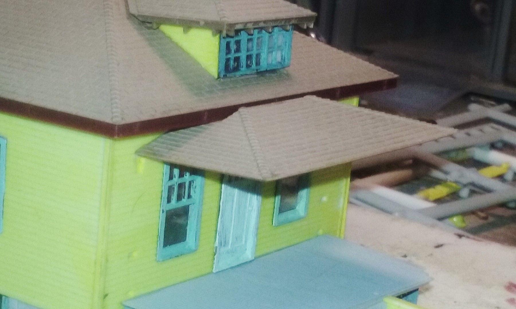 Barb's Bungalow Kit -- HO Scale Model Railroad Building -- #712 ...