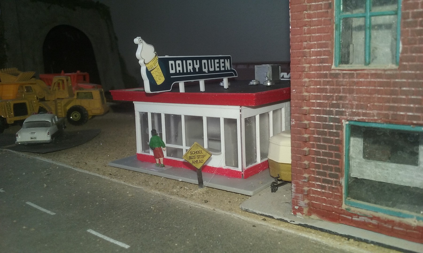 Gallery Pictures Walthers Vintage Dairy Queen HO Scale Model Railroad ...
