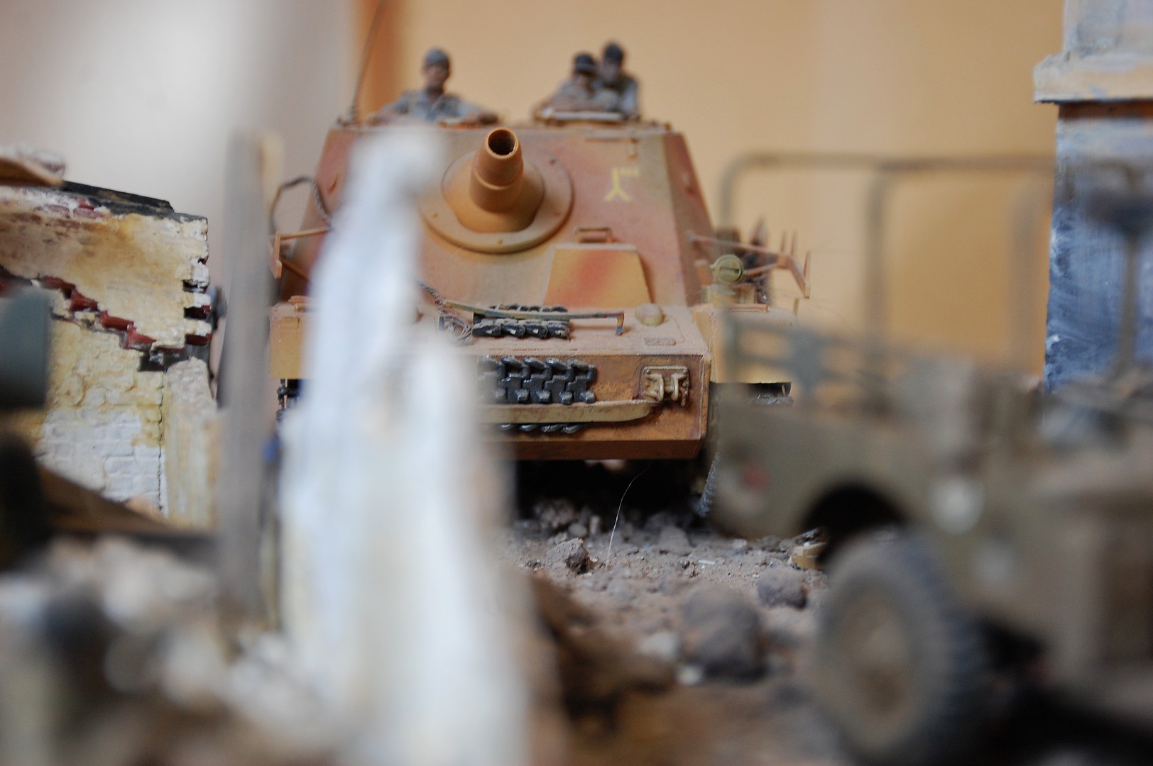 German Assault Tank IV Brummbar Late Prod. -- Plastic Model Military ...