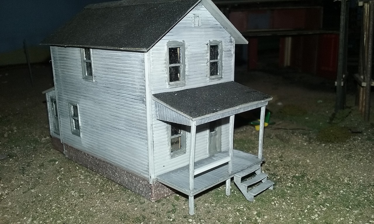 Railroad Street Company House Kit (one house) -- HO Scale Model ...