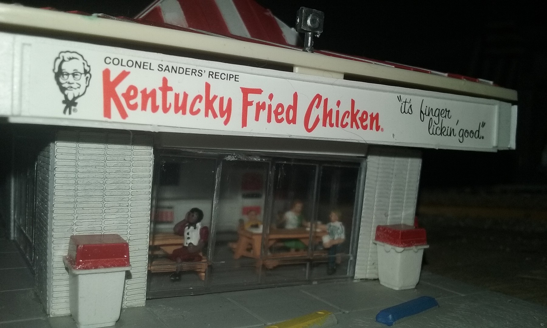 Kentucky Fried Chicken(R) Drive In Kit -- Model Train Building -- HO ...