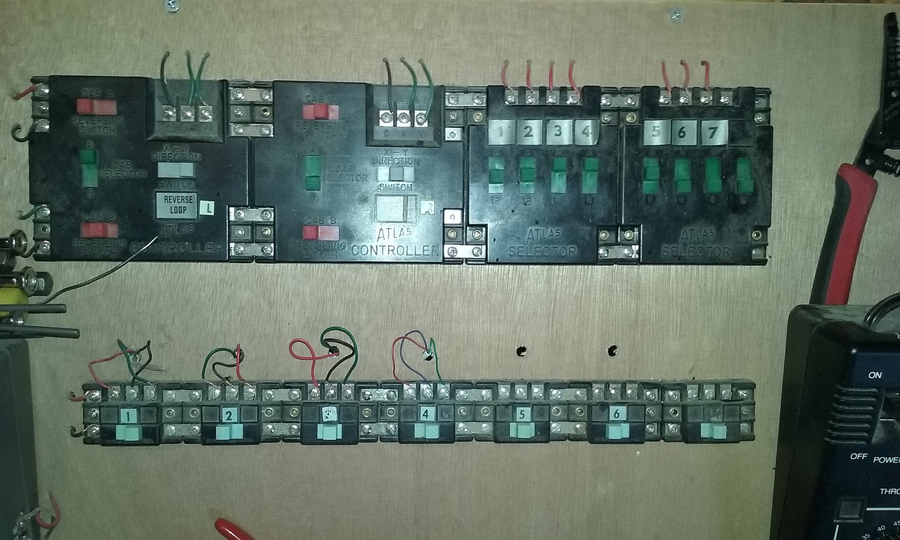 Controller -- Model Railroad Electrical Accessory -- #220 pictures by ...