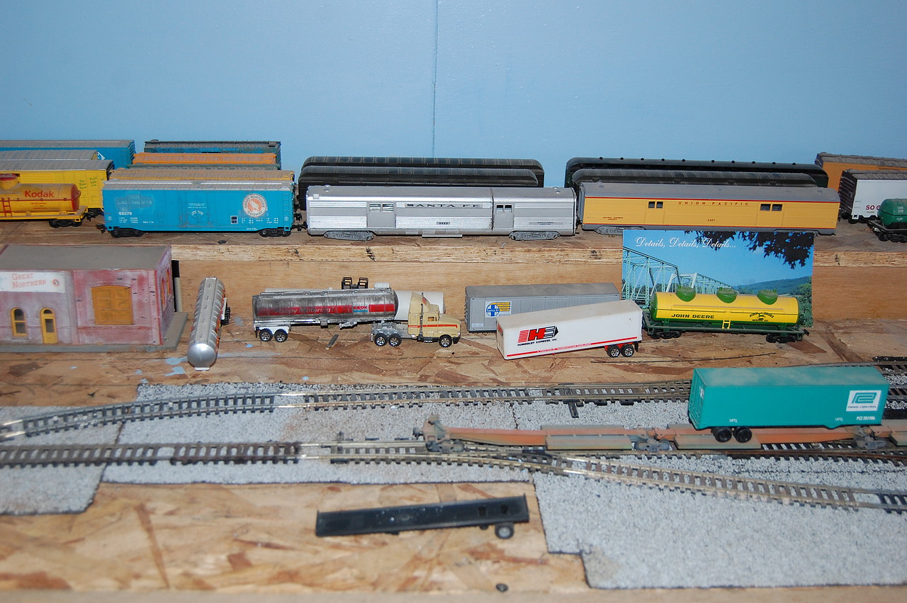 Remote Control Snap-Switch(R) Lefthand -- HO Scale Nickel Silver Model ...